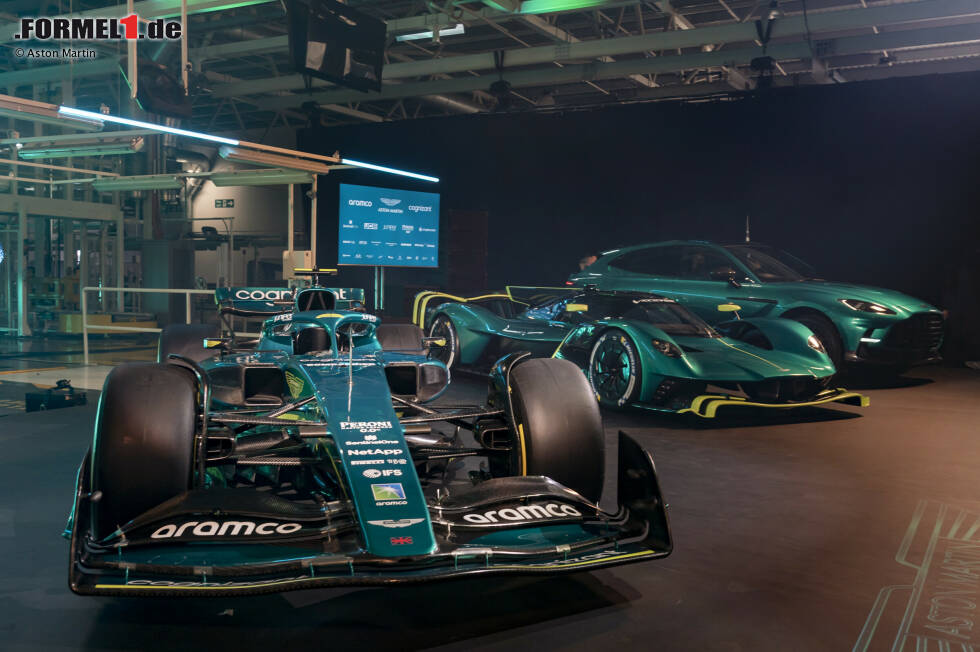 Fotos: Formel-1-Autos 2022: Präsentation Aston Martin AMR22 - Foto 9/49